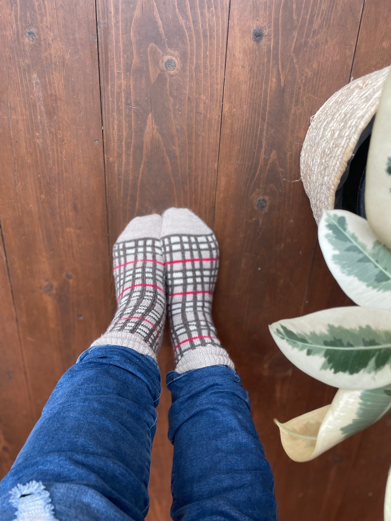 Kit de tricot bas BB checks par Erin Kostashuk - Pure Laine