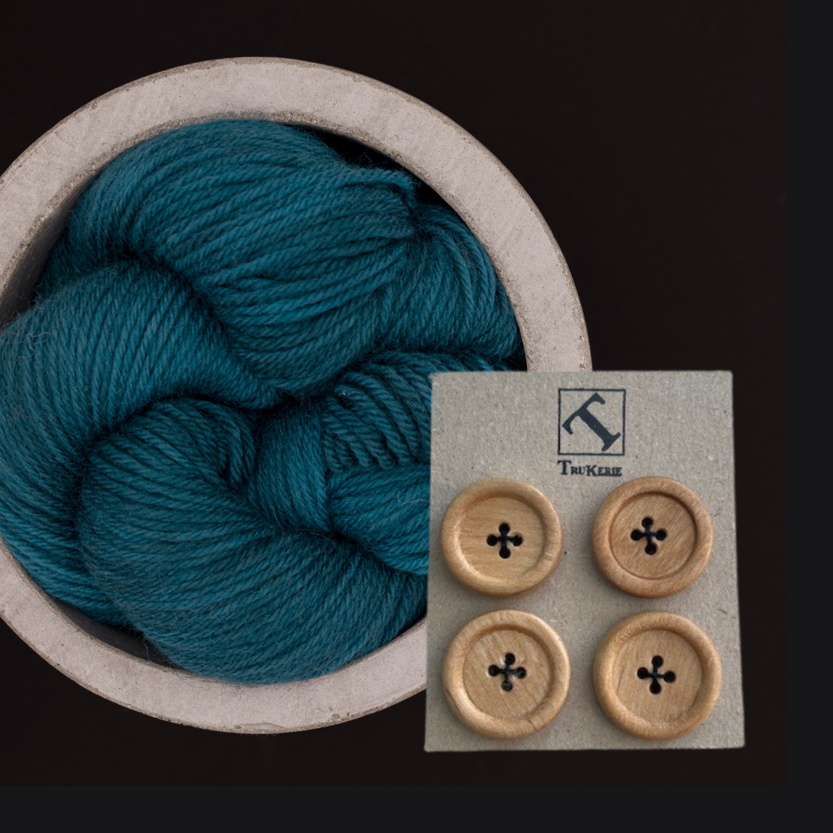 Yarn bundle- V neck Chokki by Noriko Ichikawa – Pure Laine